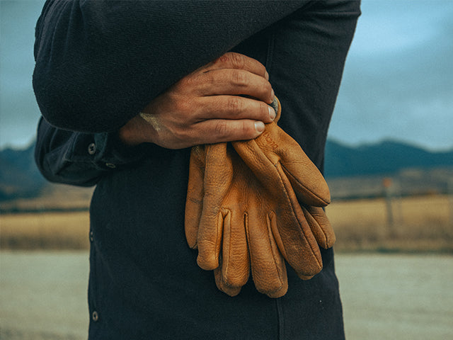 Merino Wool Gloves | Deerskin Powder Mitten | Duckworth